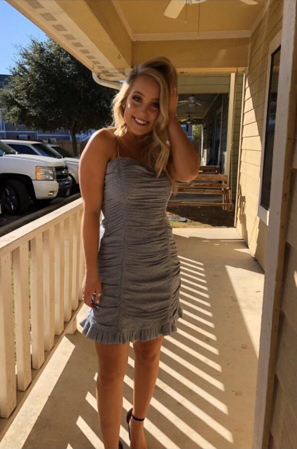 Hot blonde (Iktr) | Scrolller