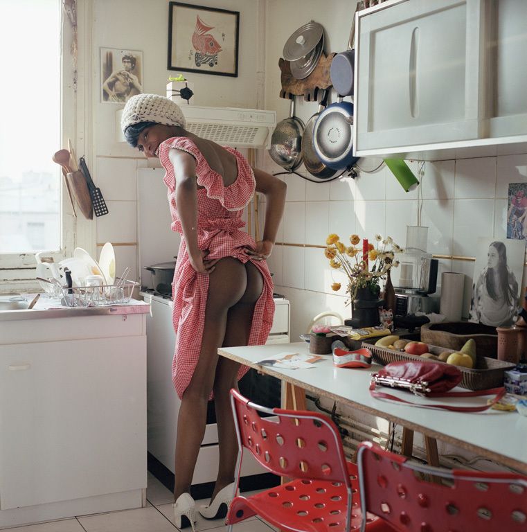 Hot Buns in the Kitchen | Scrolller