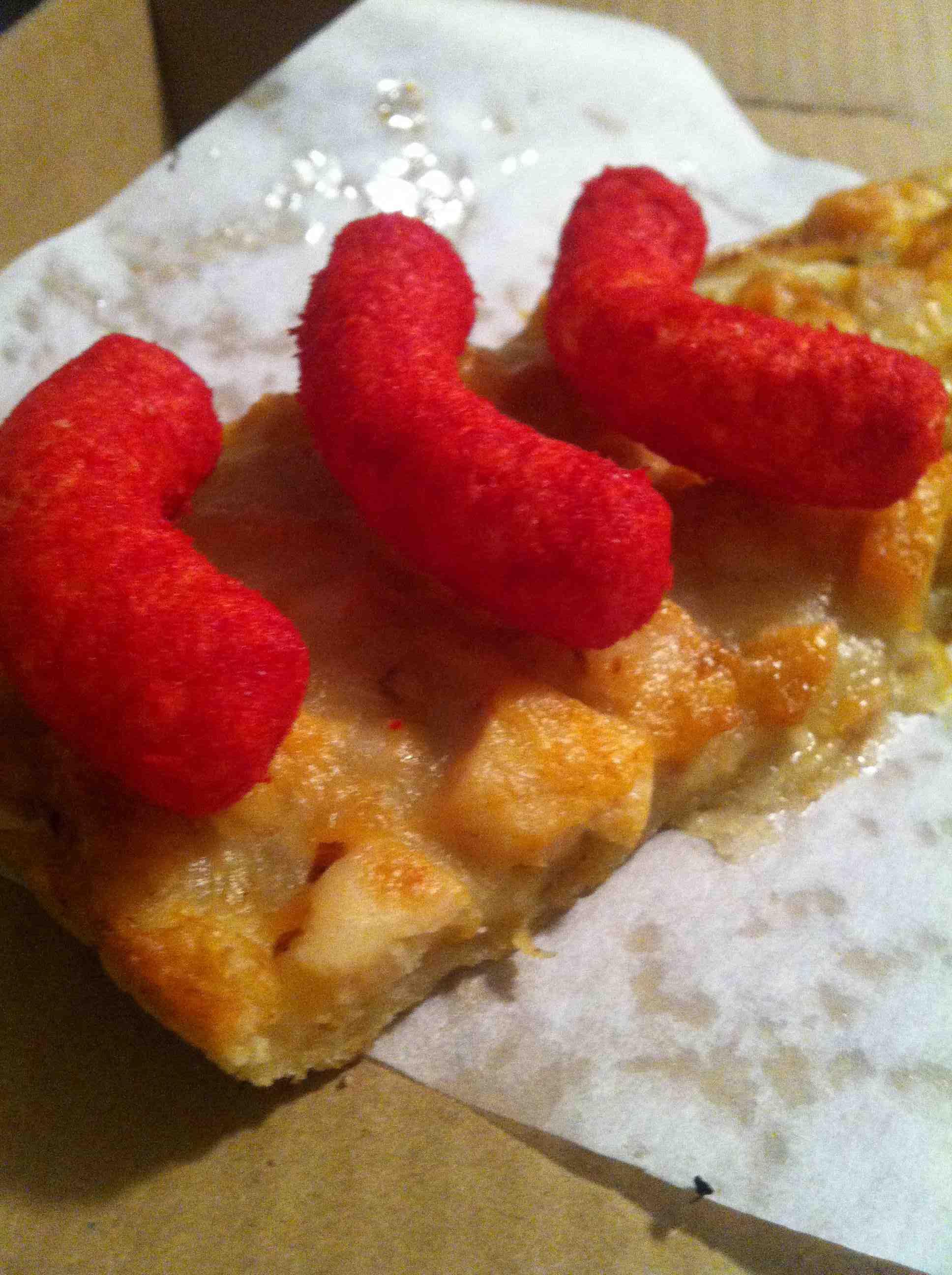 Hot Cheetoh Puffs X White Pizza | Scrolller