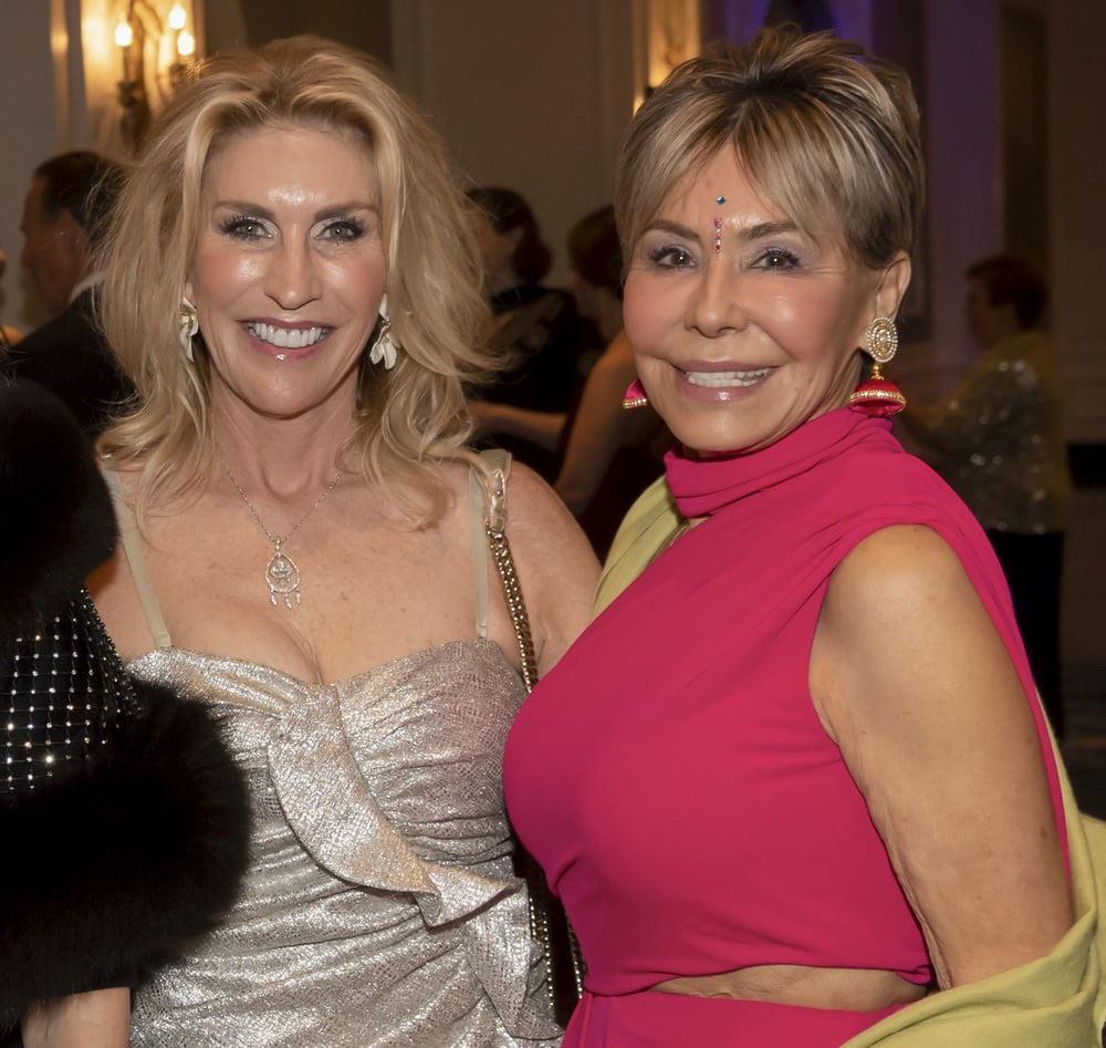 Hot GILFS! | Scrolller