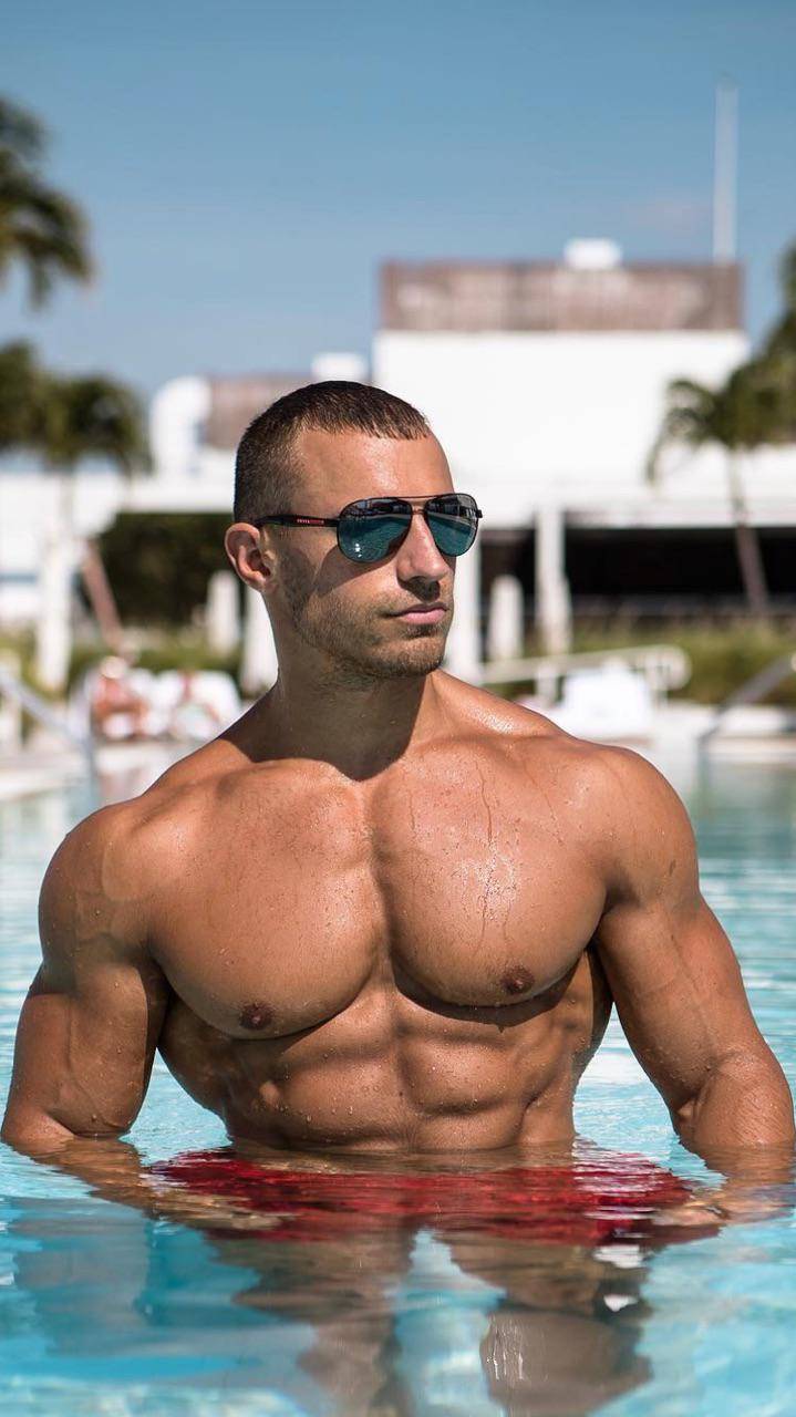“Hot pecs at the pool” ... | Scrolller
