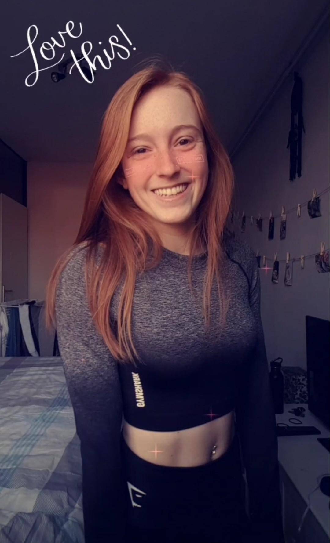 Hot petite redhead in tight gymshark clothes | Scrolller