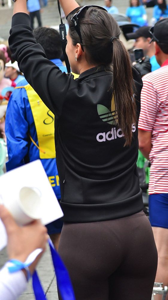 Hot Visible Thong | Scrolller