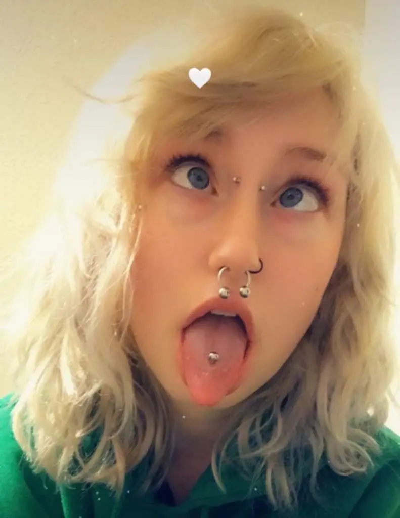 Hows My Ahegao Im Still Learning 🥺👉🏻👈🏻 Scrolller