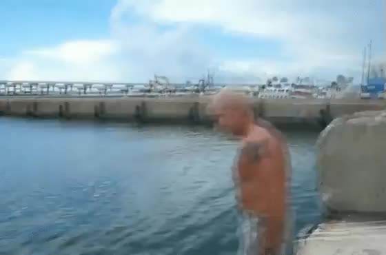 How to use trousers as a floatation device | Scrolller