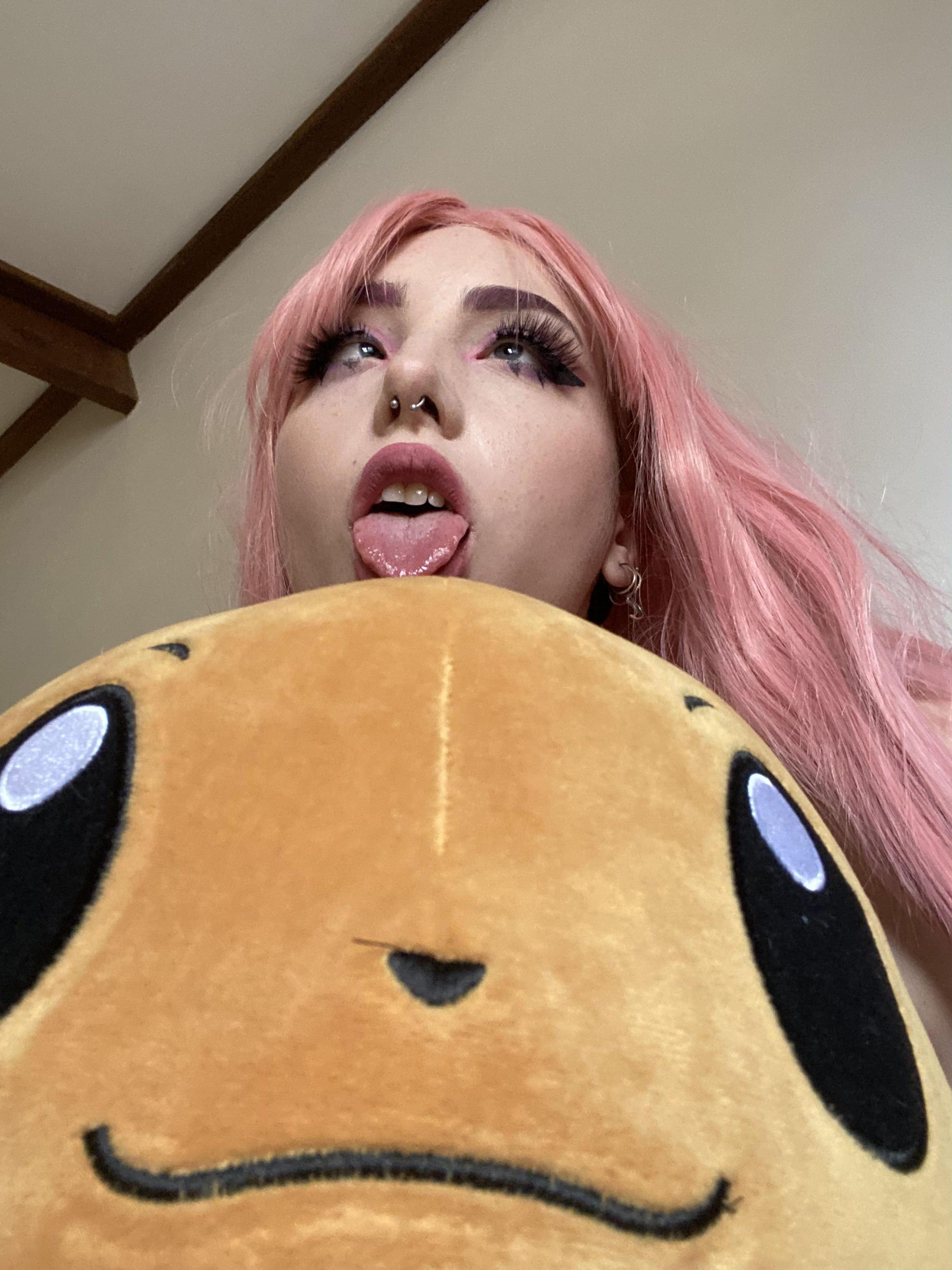 hows my ahegao? | Scrolller