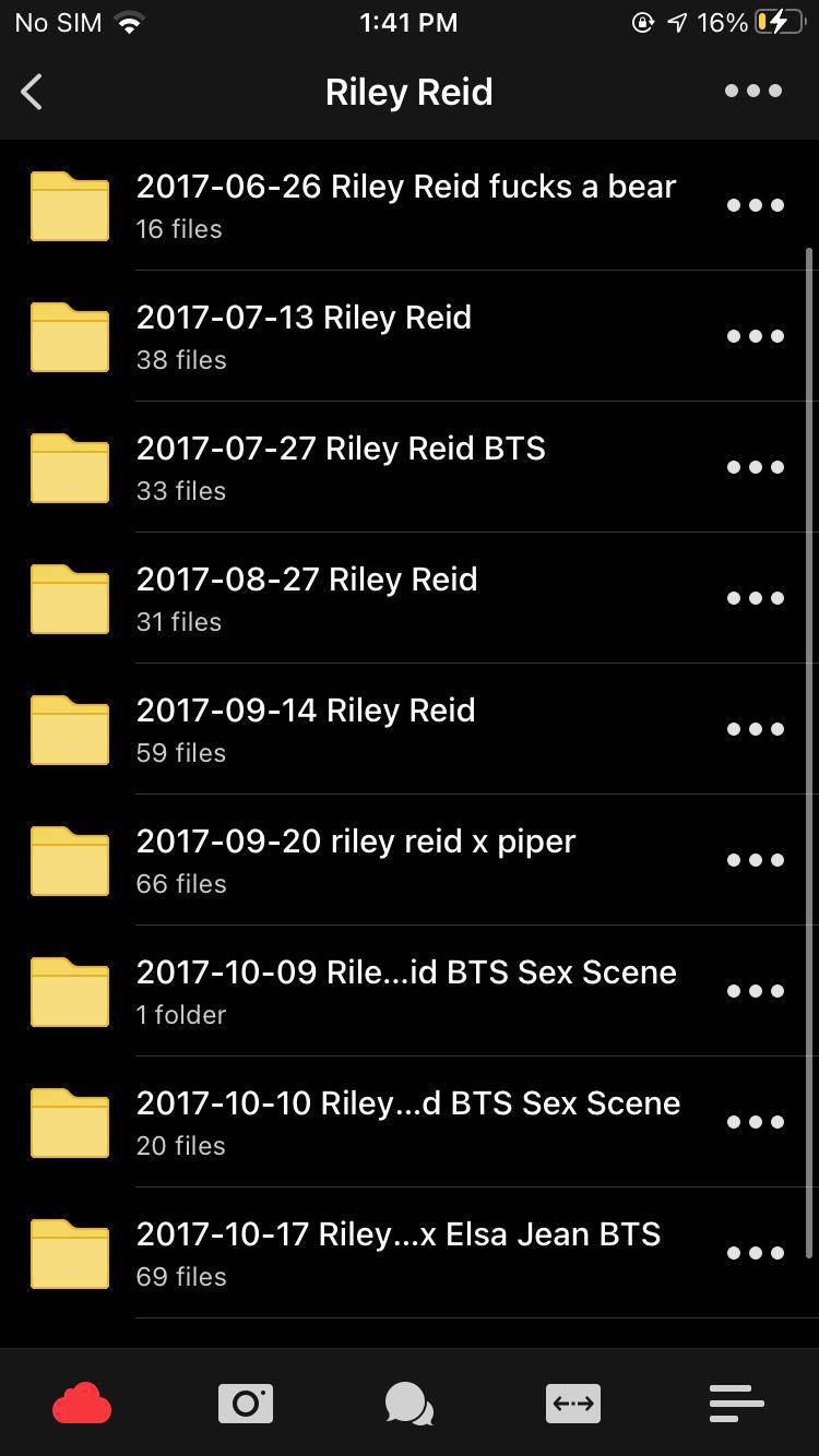 Huge Riley file HMU 4$ | Scrolller