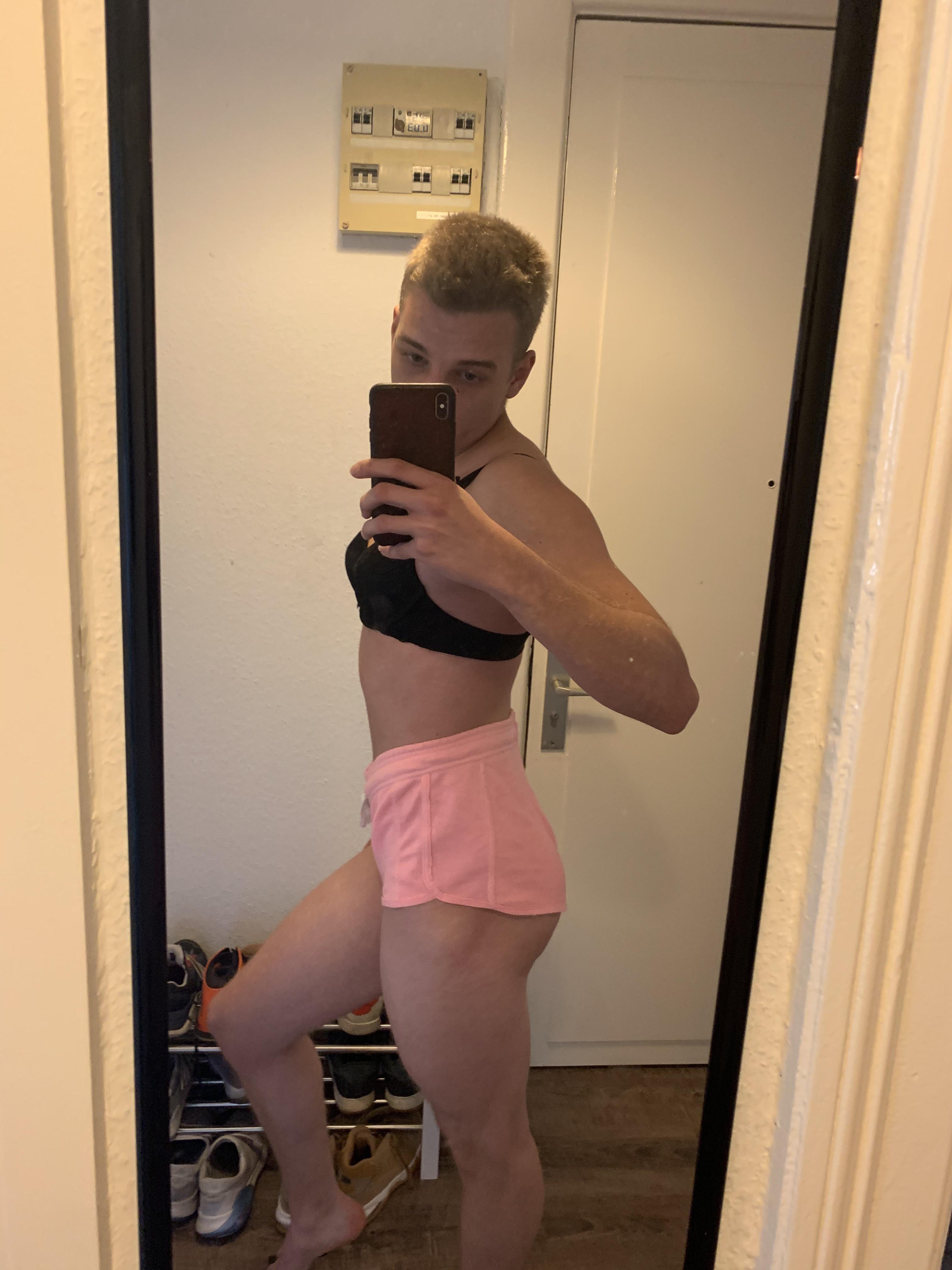 Humiliate this sissy | Scrolller