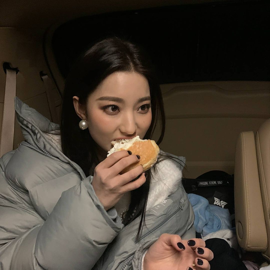 Hungry Saerom | Scrolller