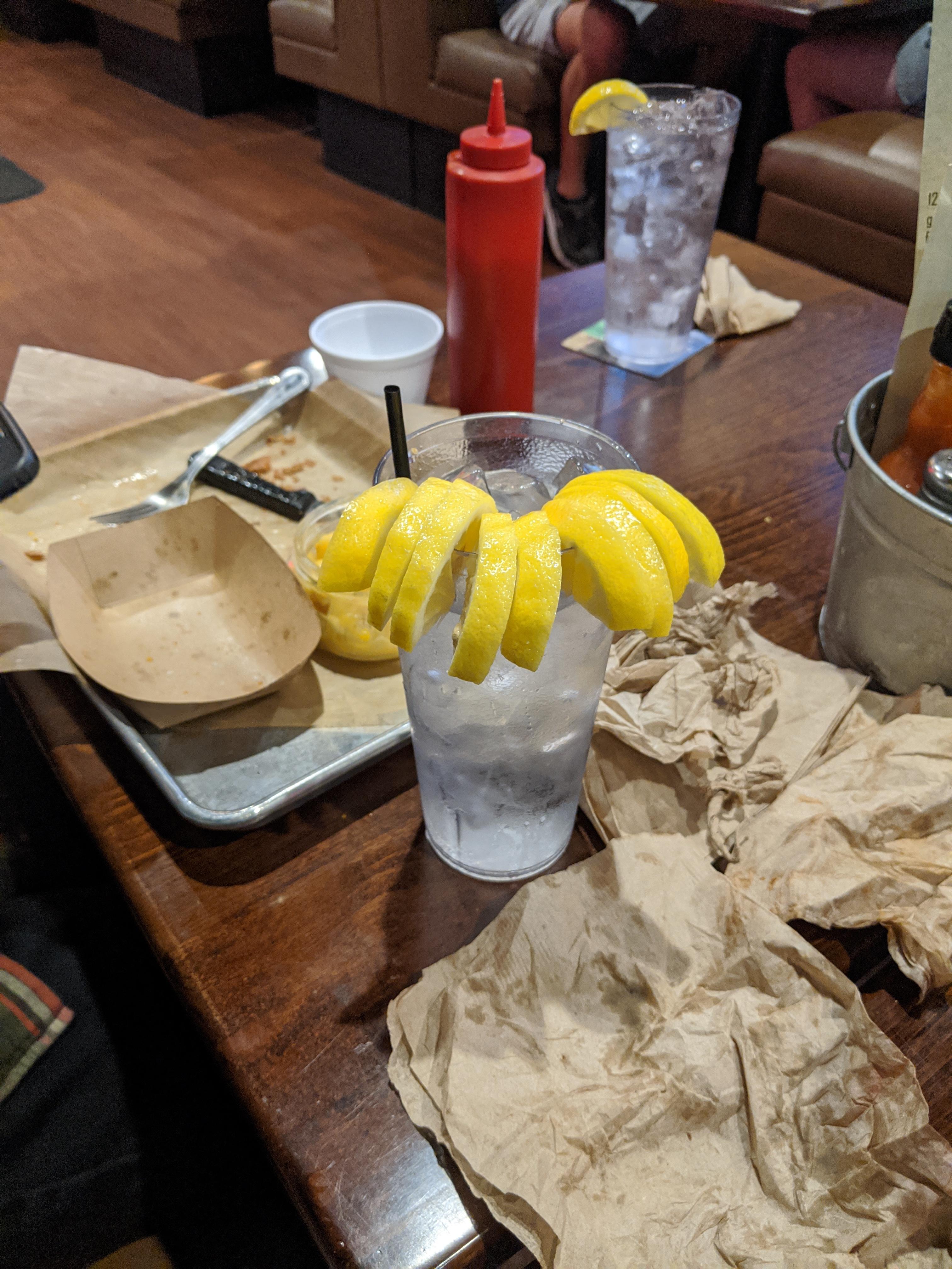 I asked for extra lemon | Scrolller