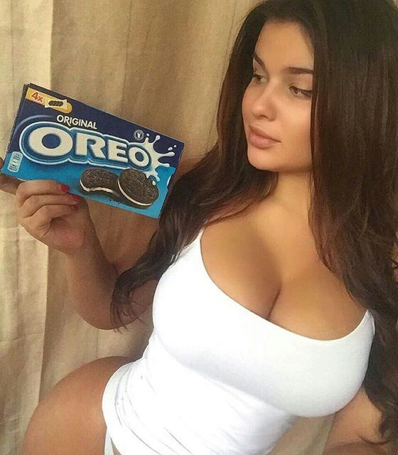 I bet the creamy white stuff is her fave! | Scrolller