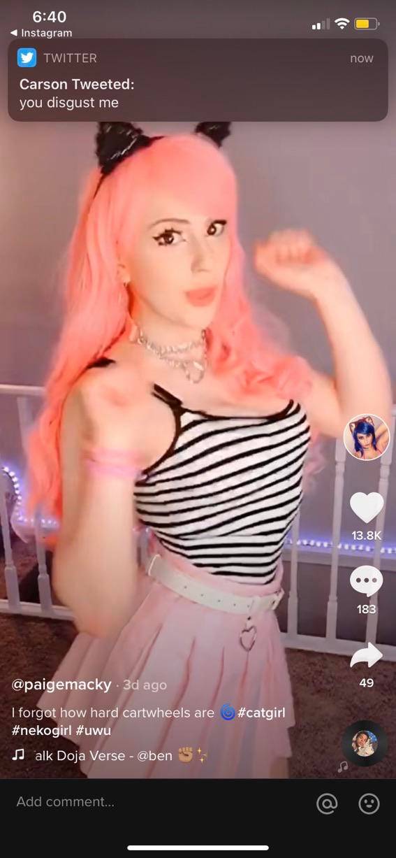 I can see why carson | Scrolller