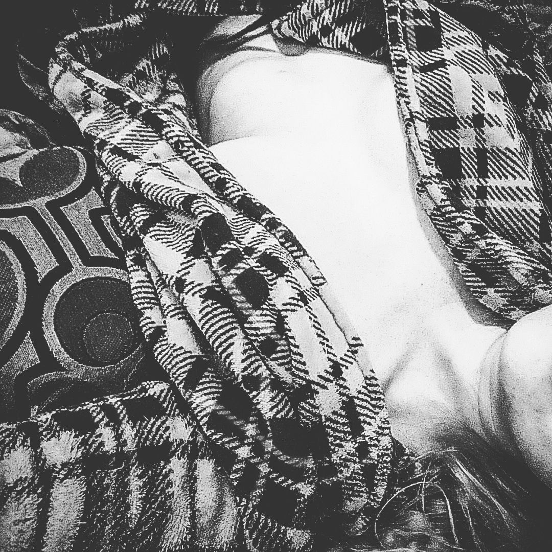 I crave attention, you find it obvious. | Scrolller