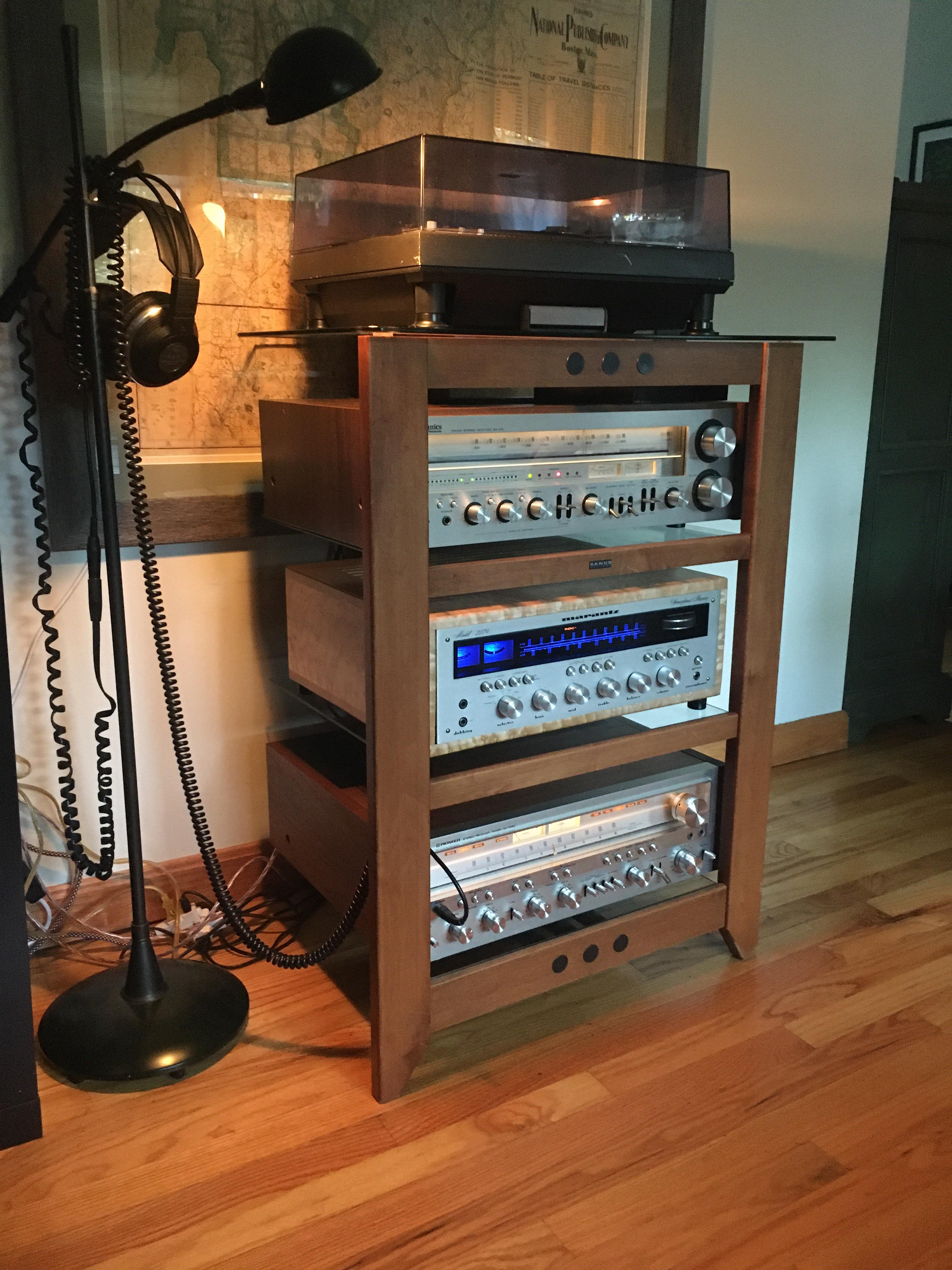 I finally got a rack for all my gear! | Scrolller