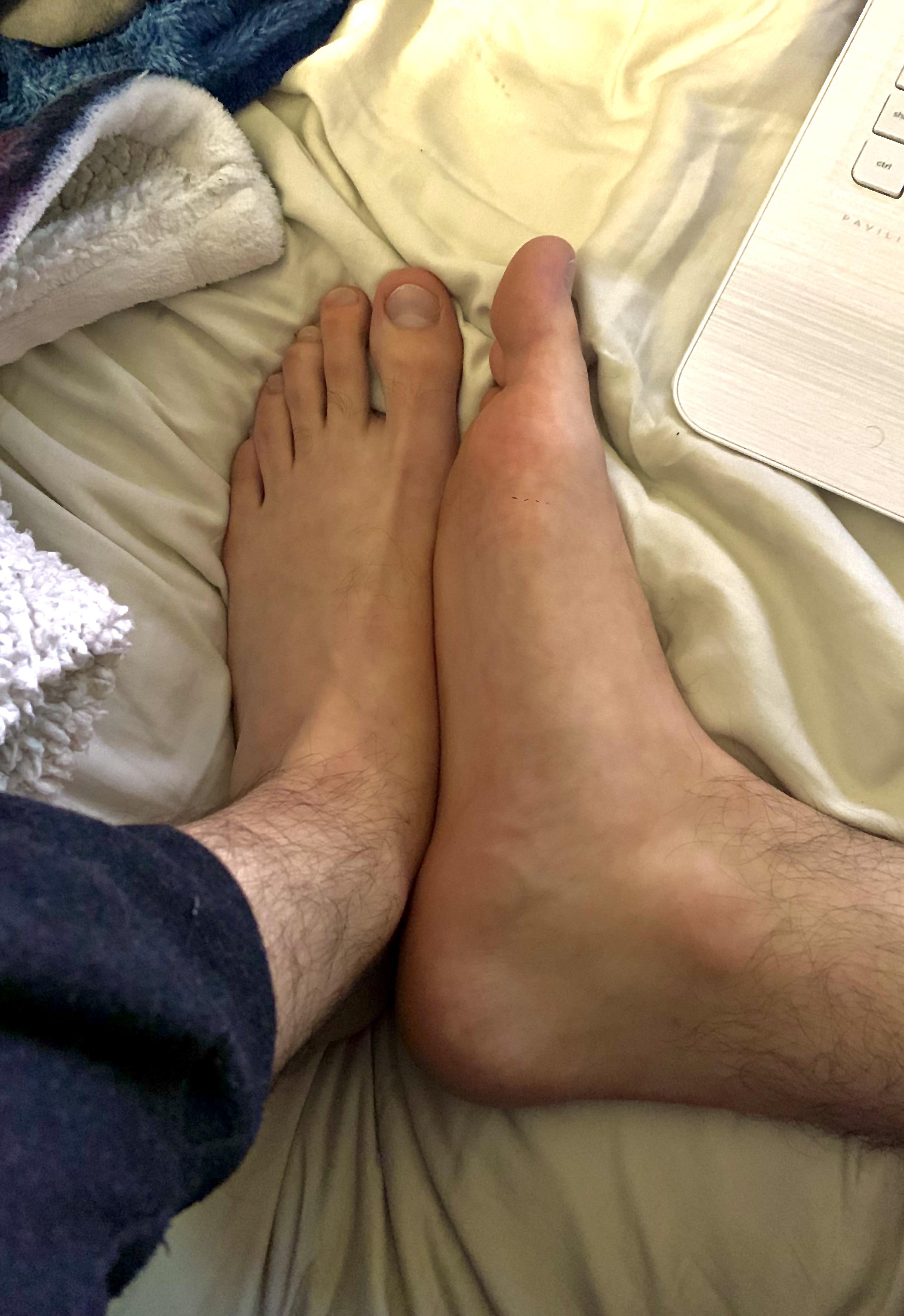 I just like my feet tbh 🥰 | Scrolller