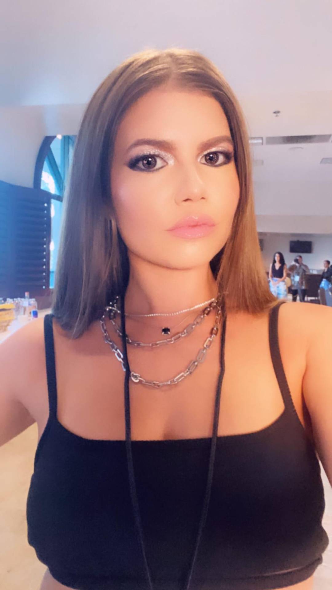 I’ll bet that face can take a brutal face fuck | Scrolller