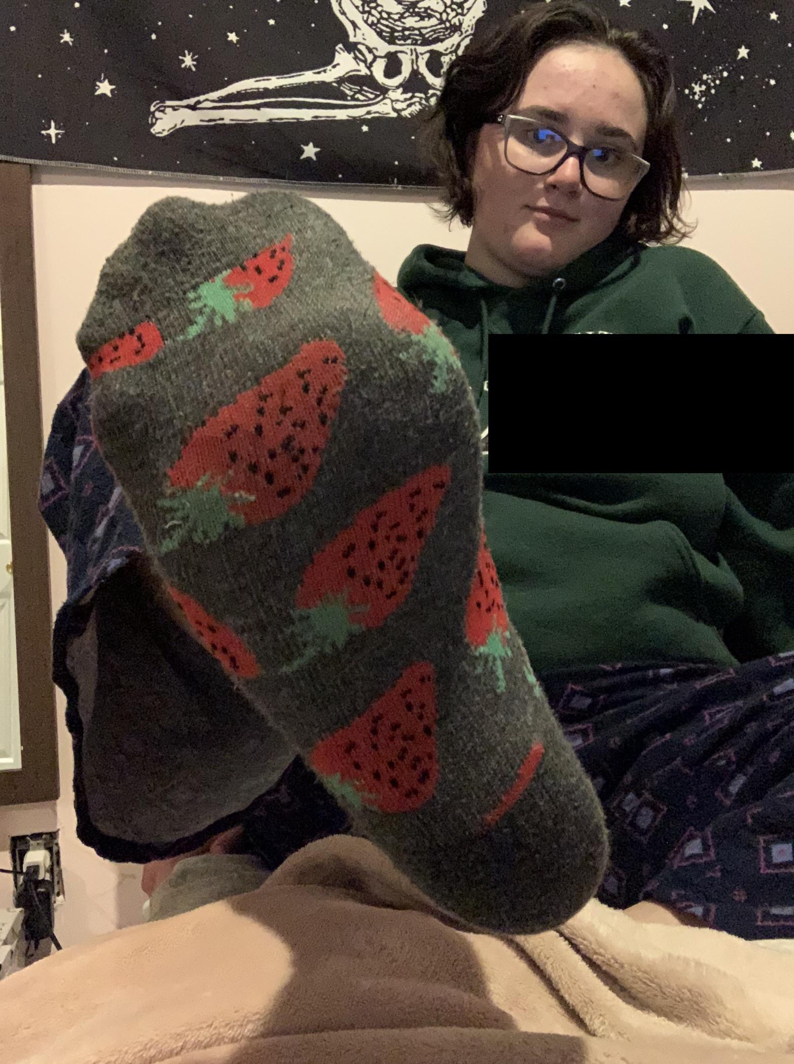 Showing off my strawberries | Scrolller