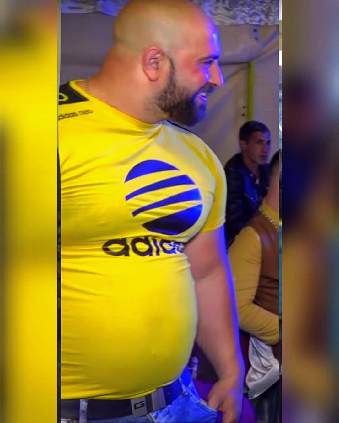 I love his belly | Scrolller