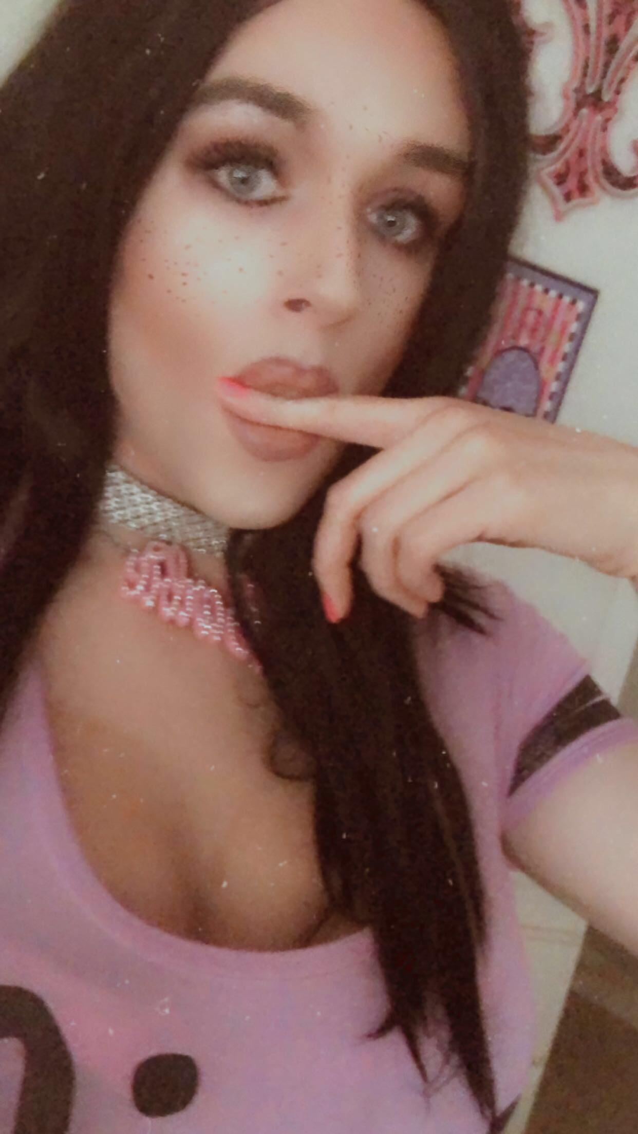 I love my bimbo dsl lips! | Scrolller