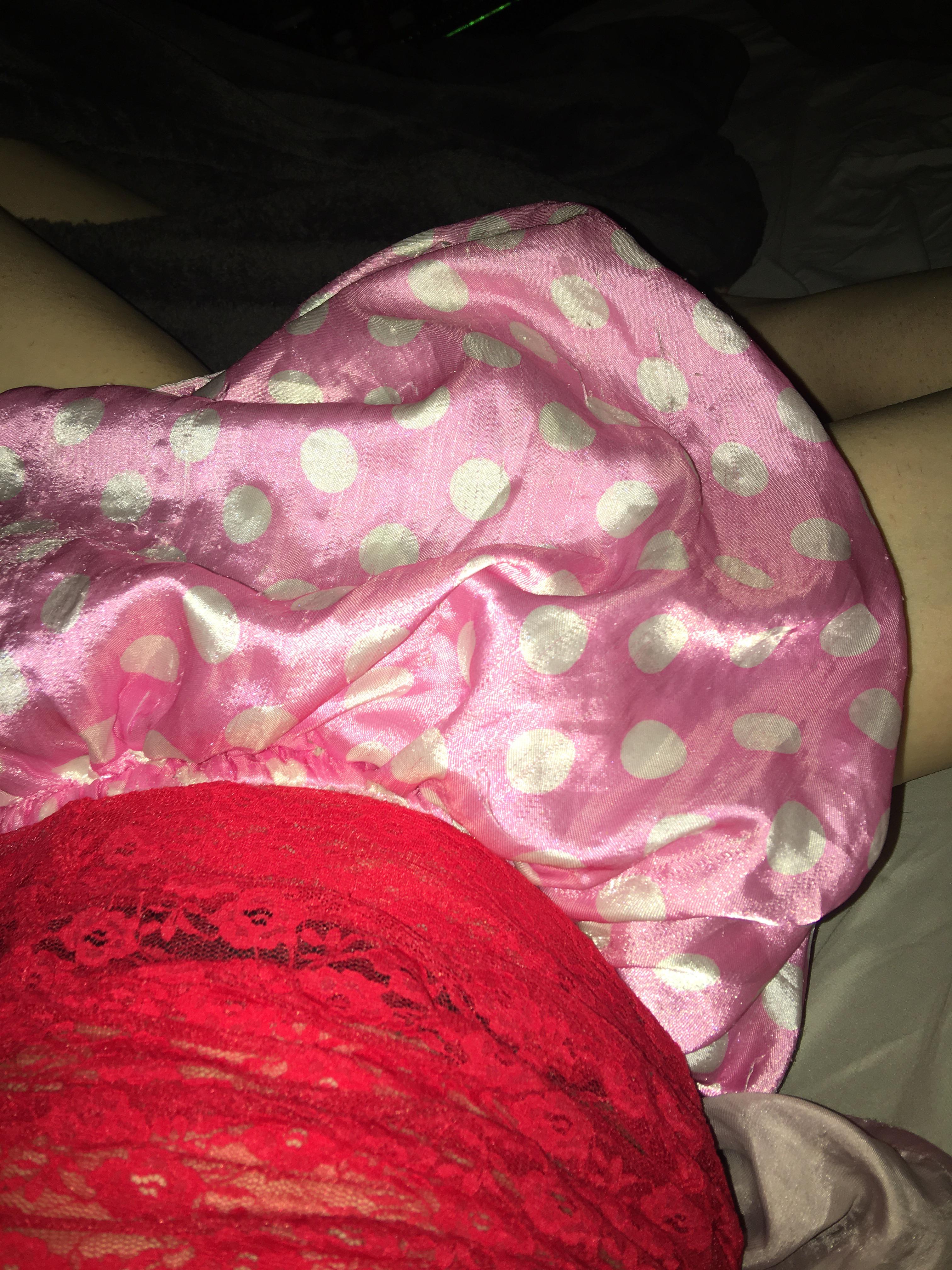 I’m trapped in a prison of padding~ | Scrolller