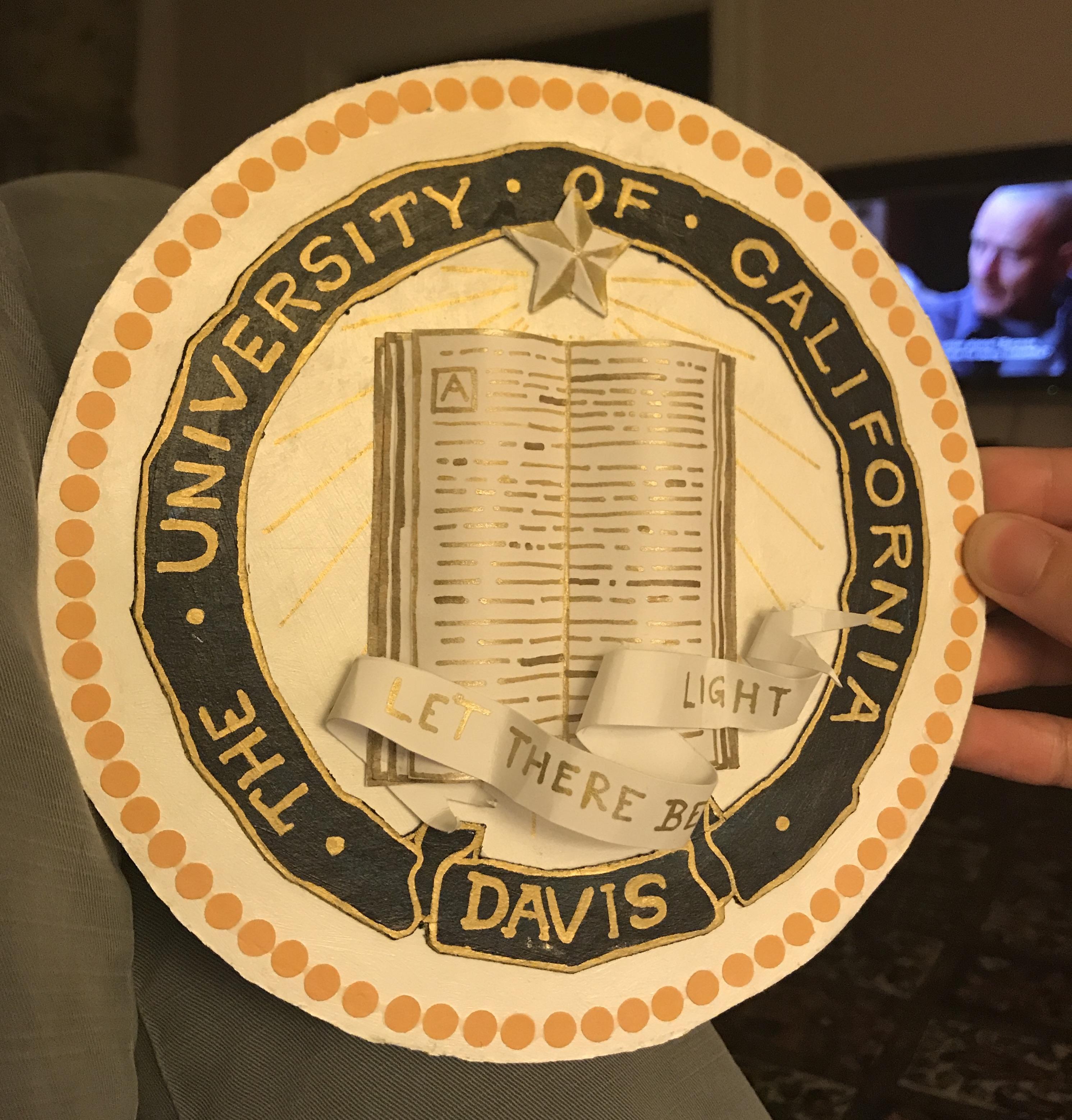 I made a 3D version of the seal of UC Davis | Scrolller