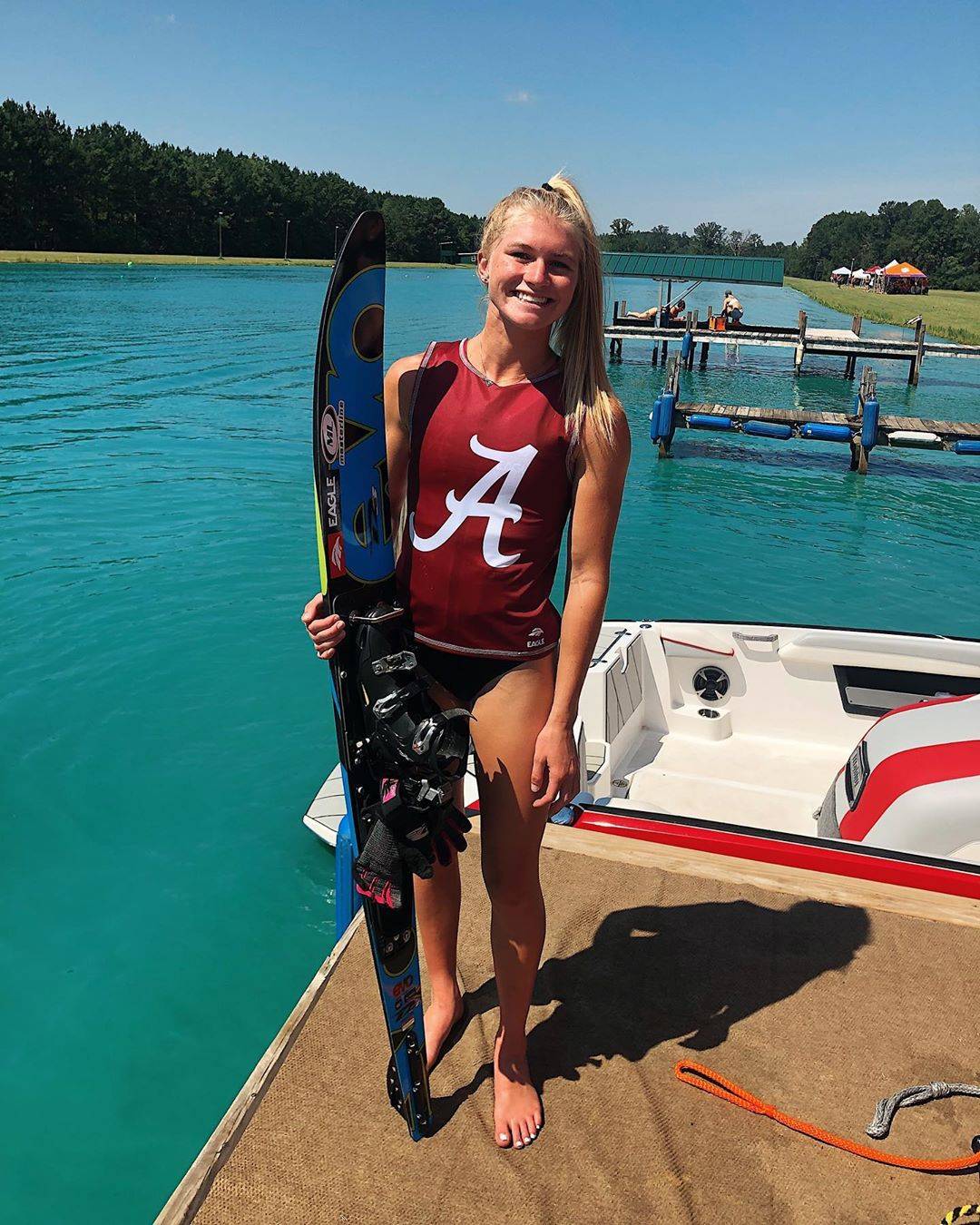 I never knew waterskiing was a college sport. Roll tide. | Scrolller