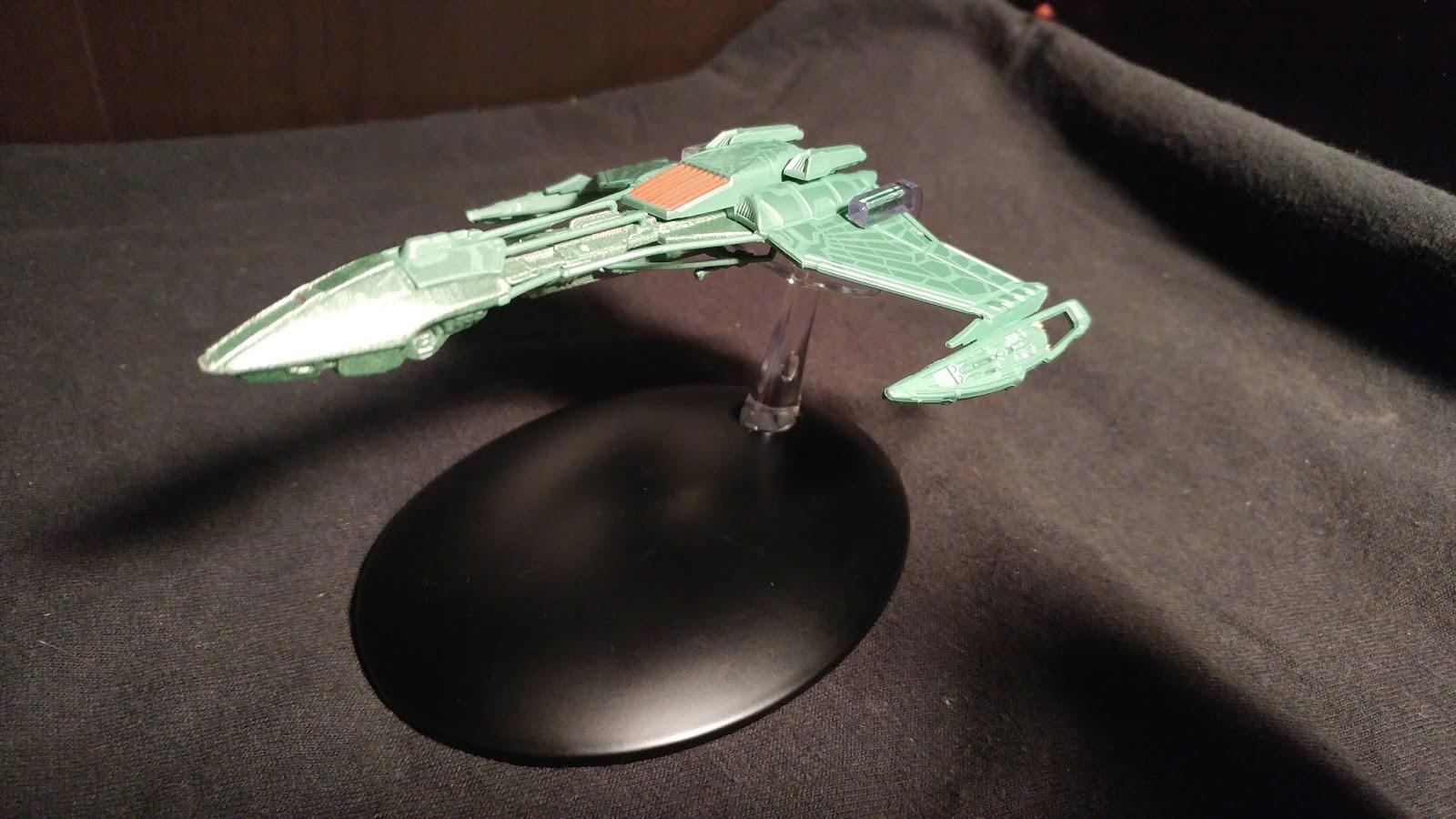 I think the D5 Klingon battle cruiser has a nice design | Scrolller