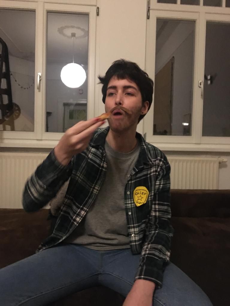 i was chief swan for our (flat intern) motto party | Scrolller