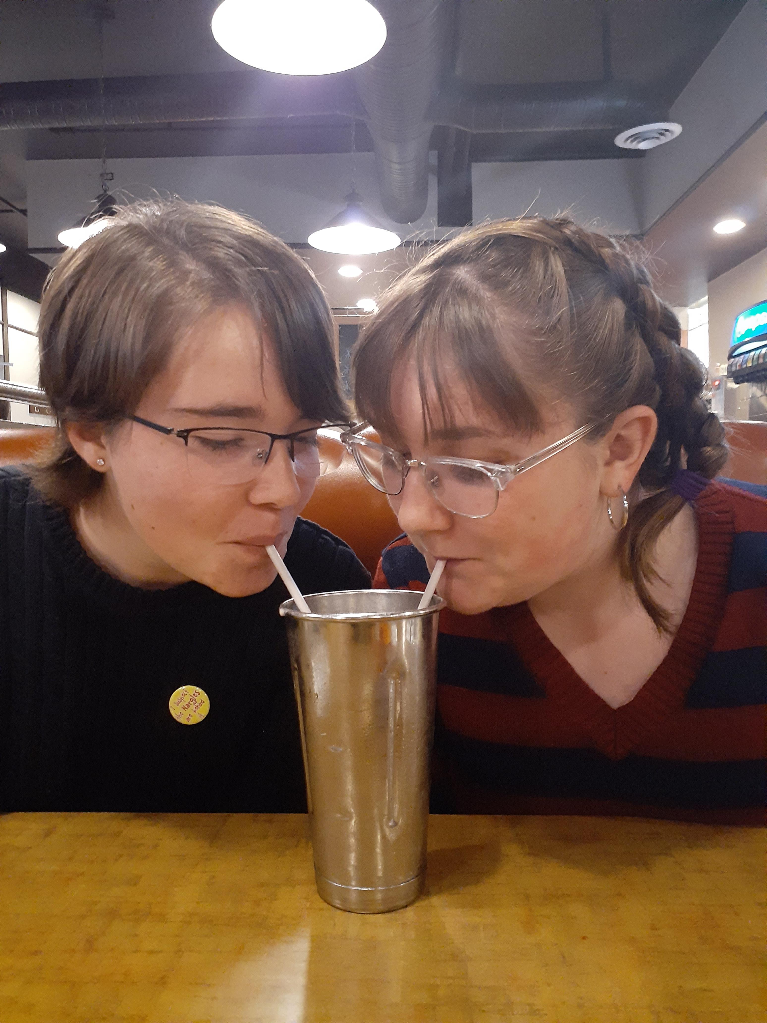 I went on a date with my new girlfriend and we shared a milkshake! | Scrolller