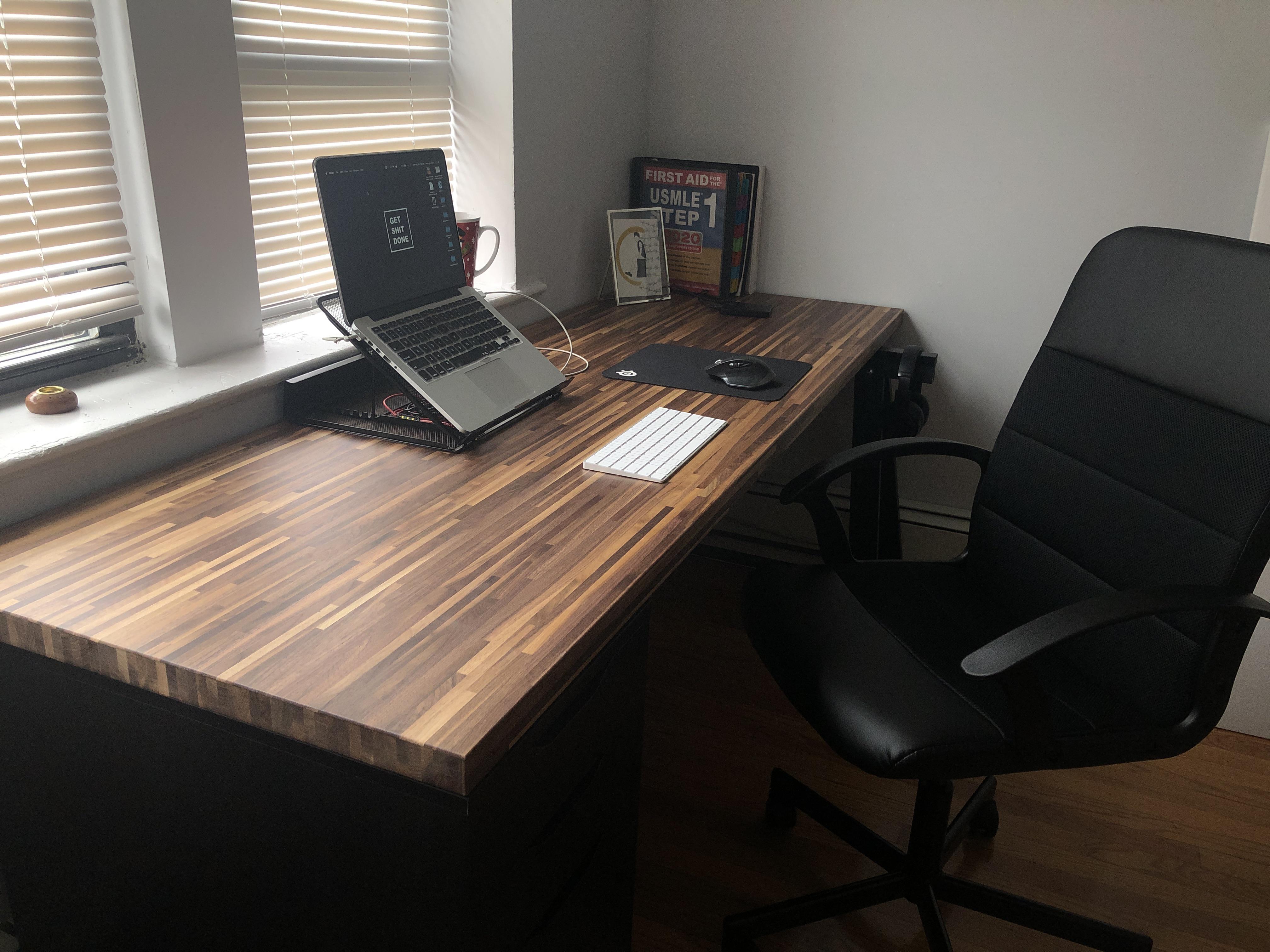 IKEA Pinnarp desk setup | Scrolller