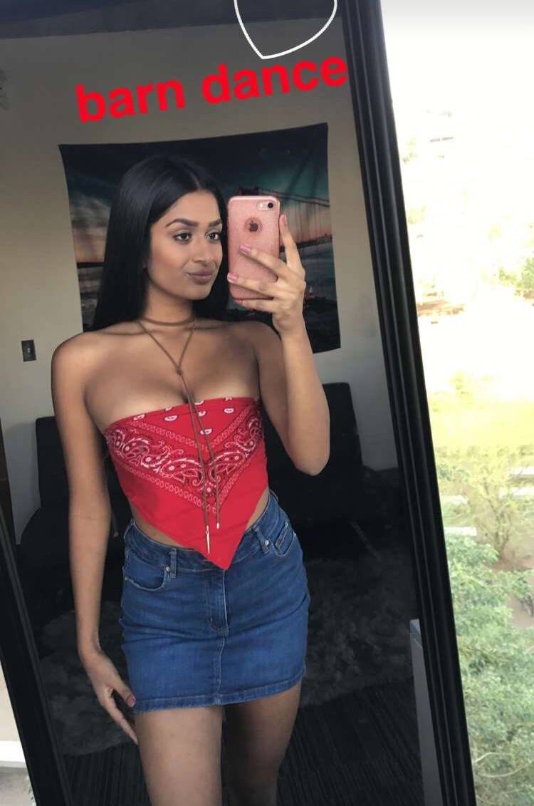 Ill barn dance with her | Scrolller