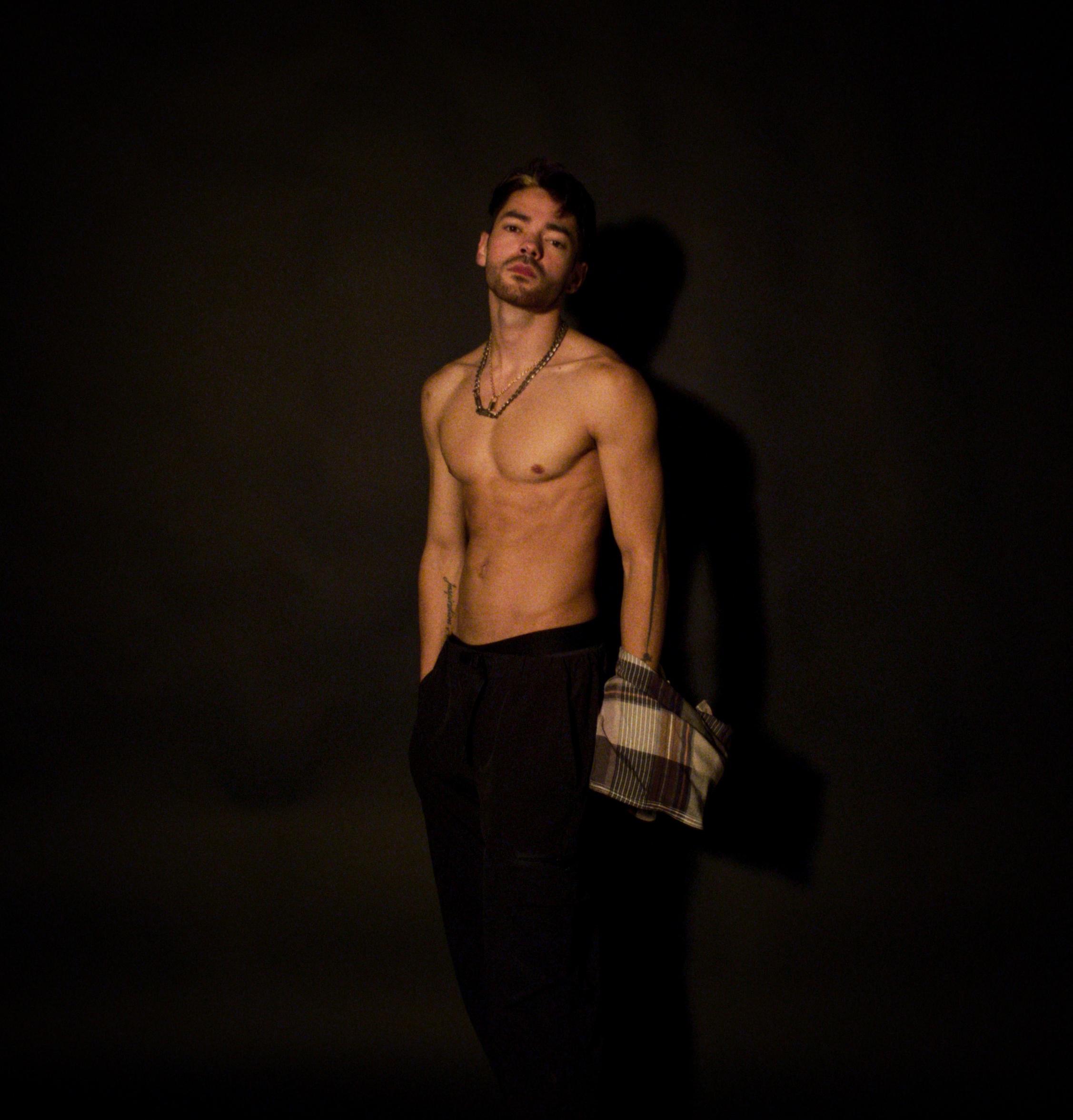 Trying out this new studio | Scrolller