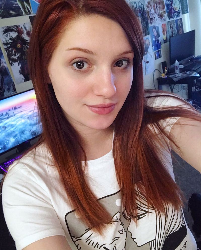 In her room | Scrolller