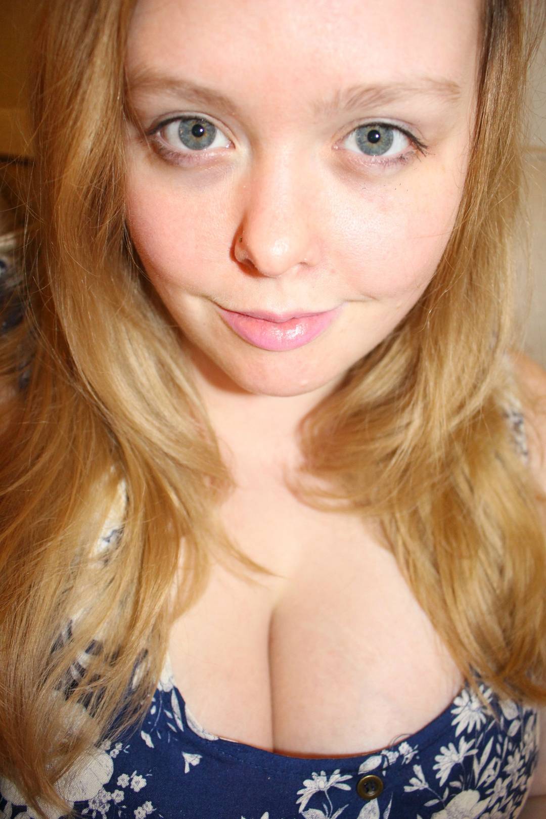 Insert cool title [F] | Scrolller