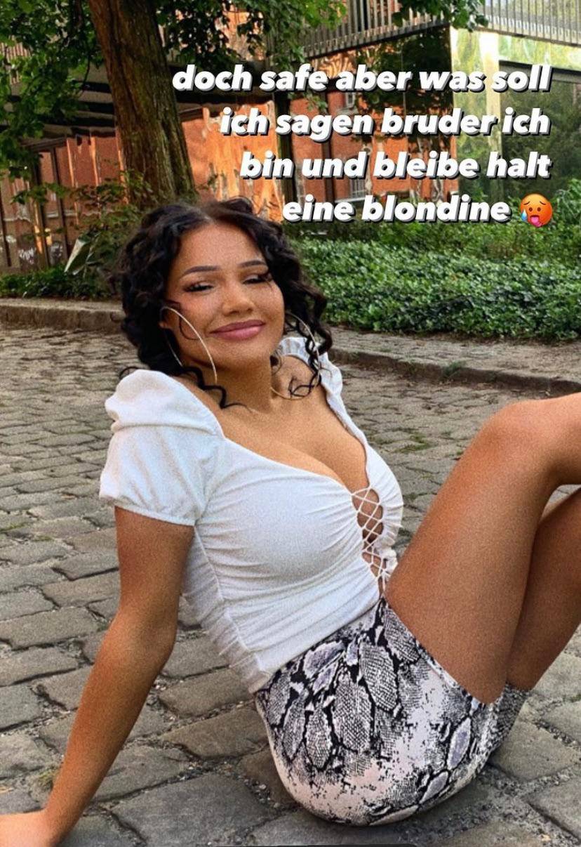 Instastory | Scrolller