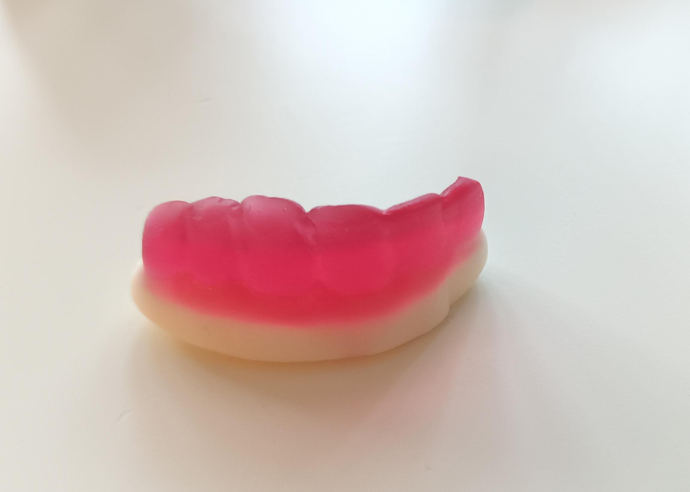 Inverted gummy candy teeth | Scrolller