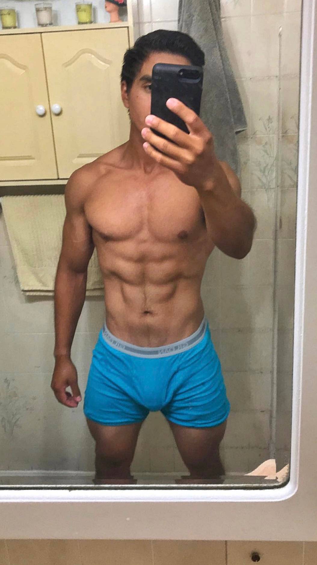 Is this outline that noticeable? 😅🍄 | Scrolller