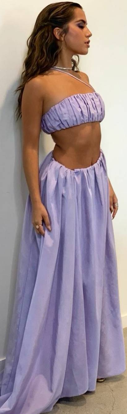 Isabela Merced Scrolller