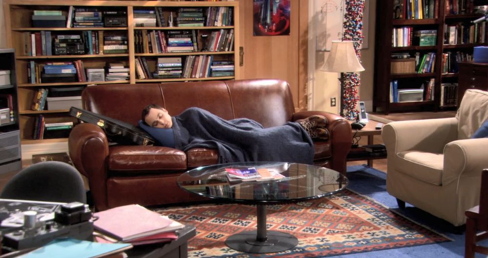 isn't he sleeping facing the wrong side ? | Scrolller