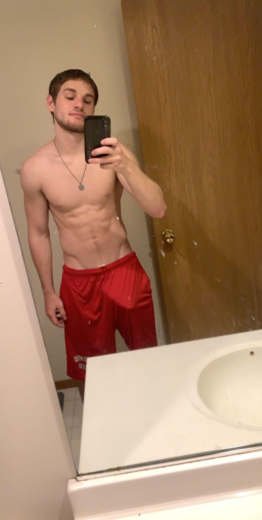 It just wants to get out | Scrolller