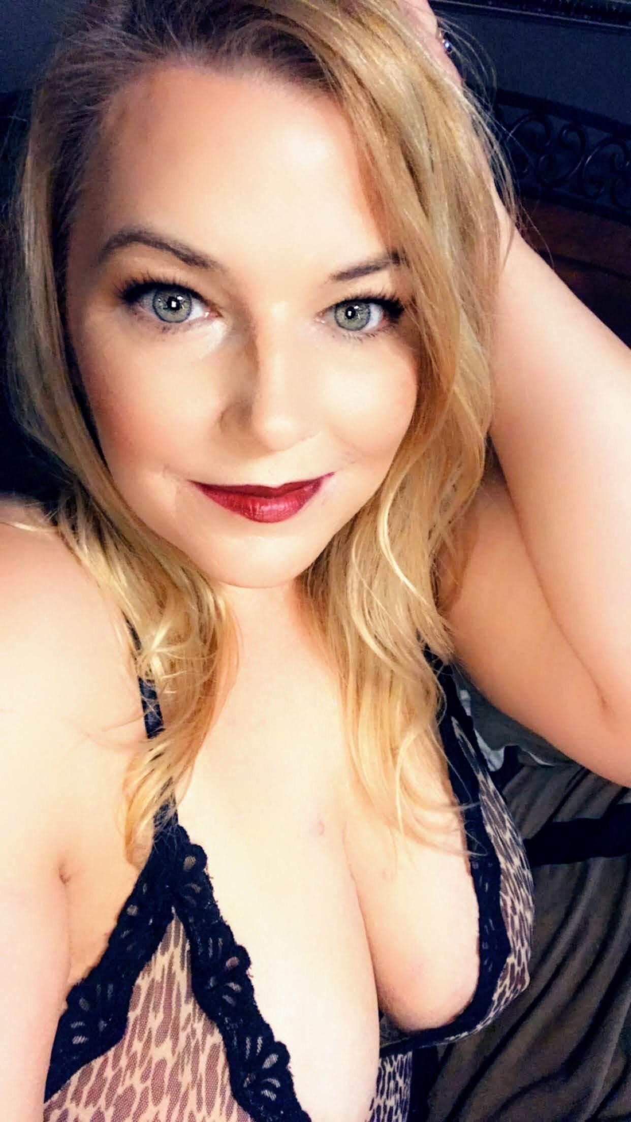 It’s Friday! Who’s getting frisky? 😈 | Scrolller