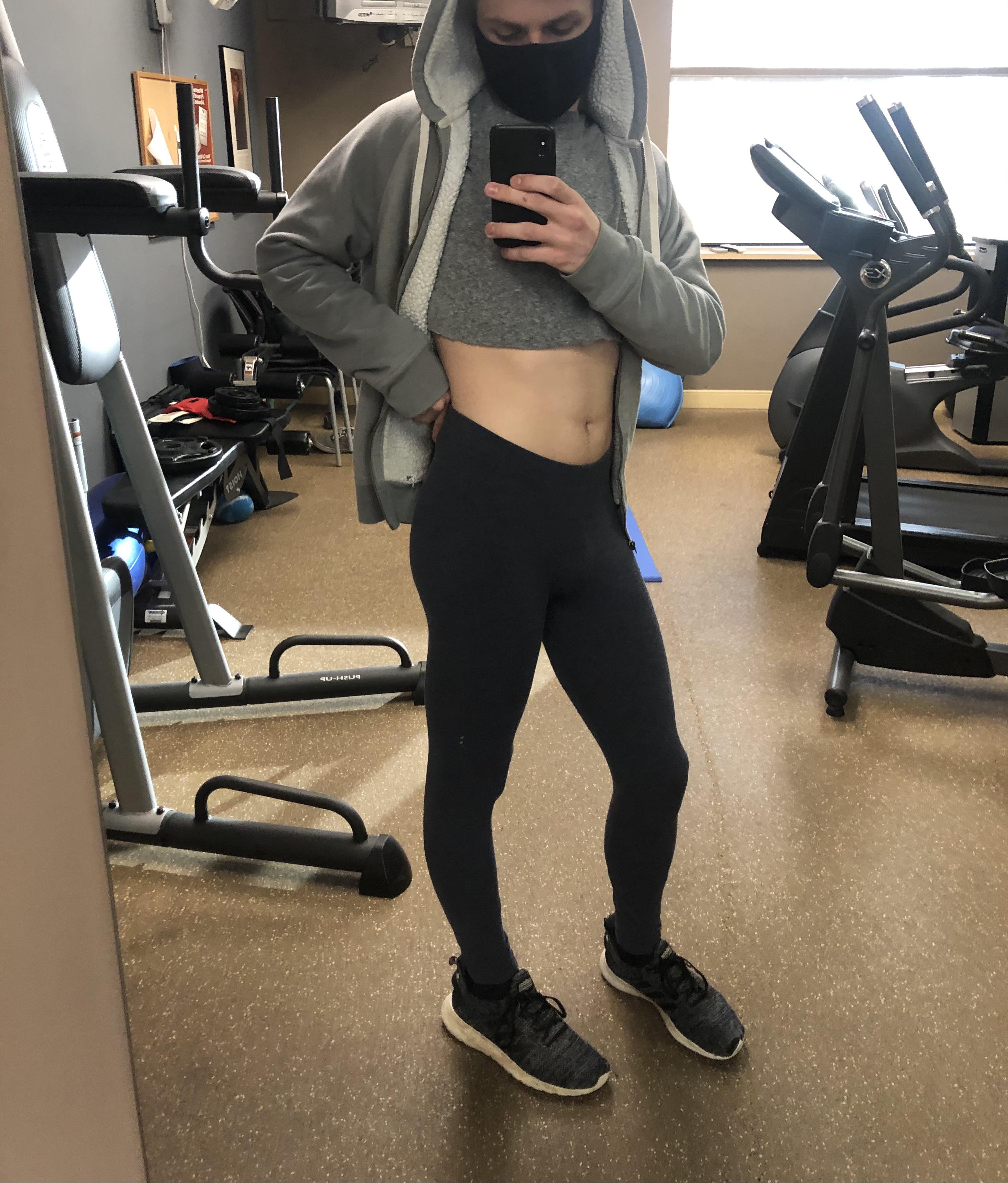 It’s leg and booty day 💕 | Scrolller