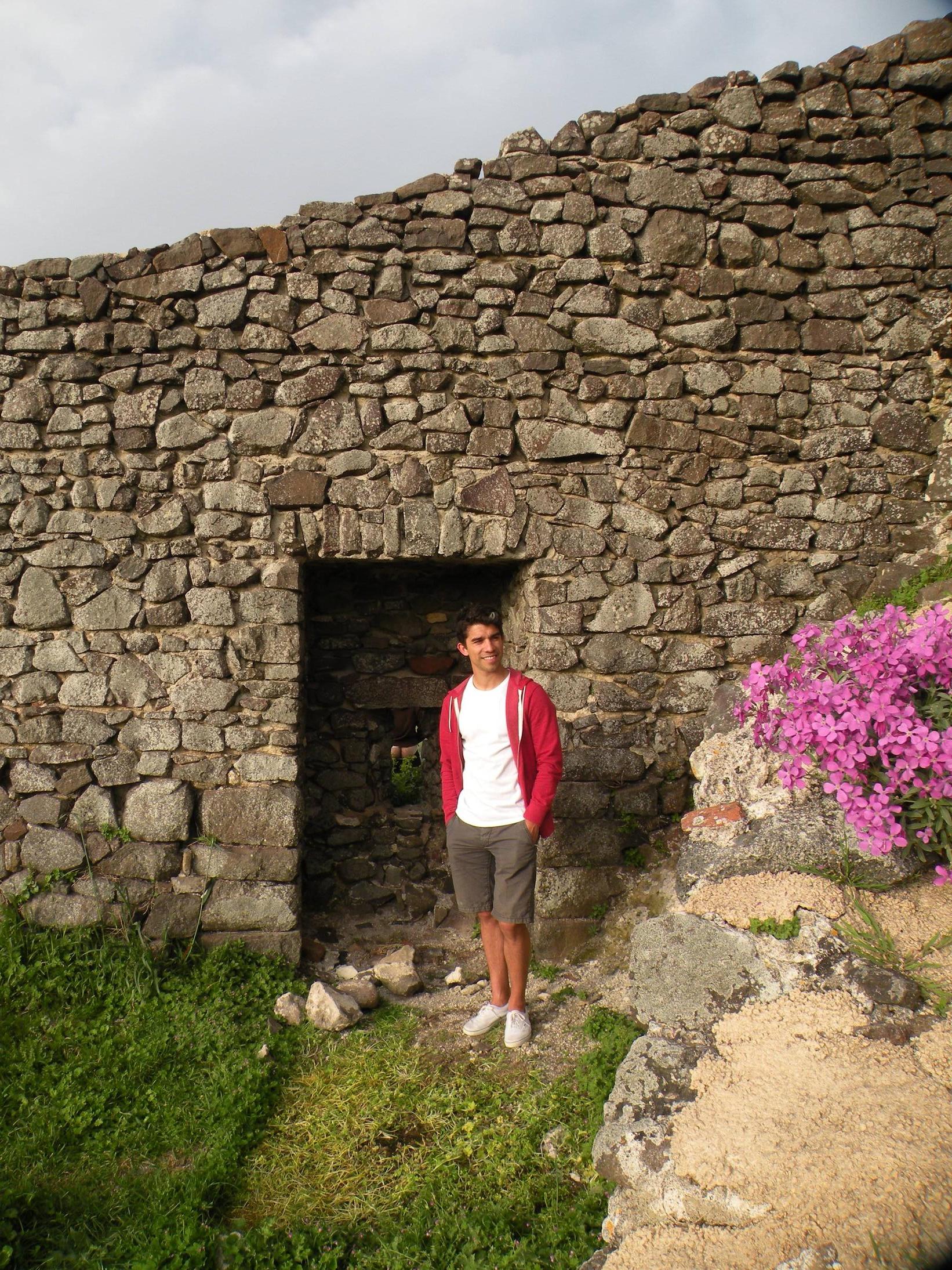 Italian castle ruins | Scrolller