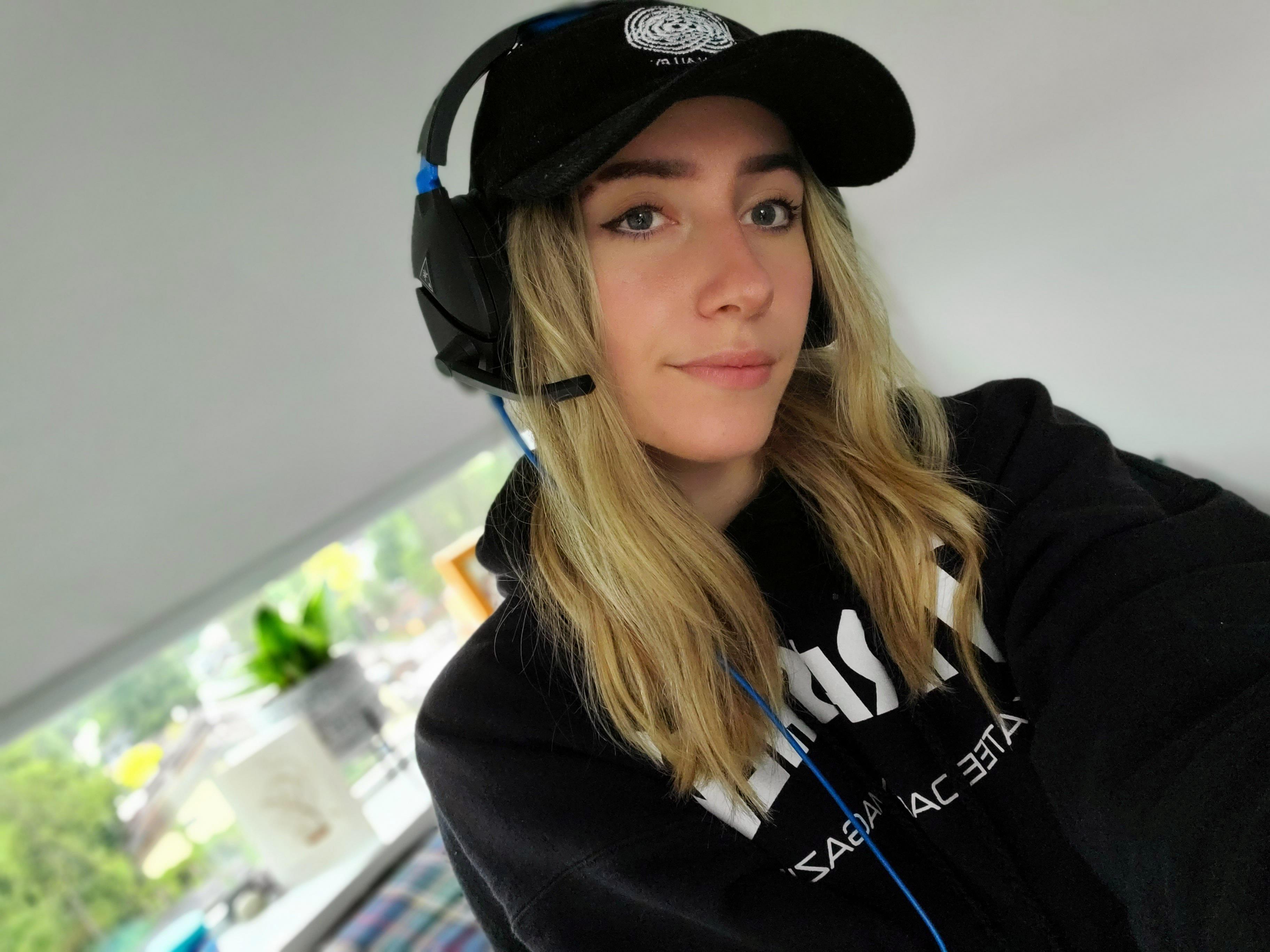 It's a Lil Peep kinda day and I'm okay with that. [F22] | Scrolller