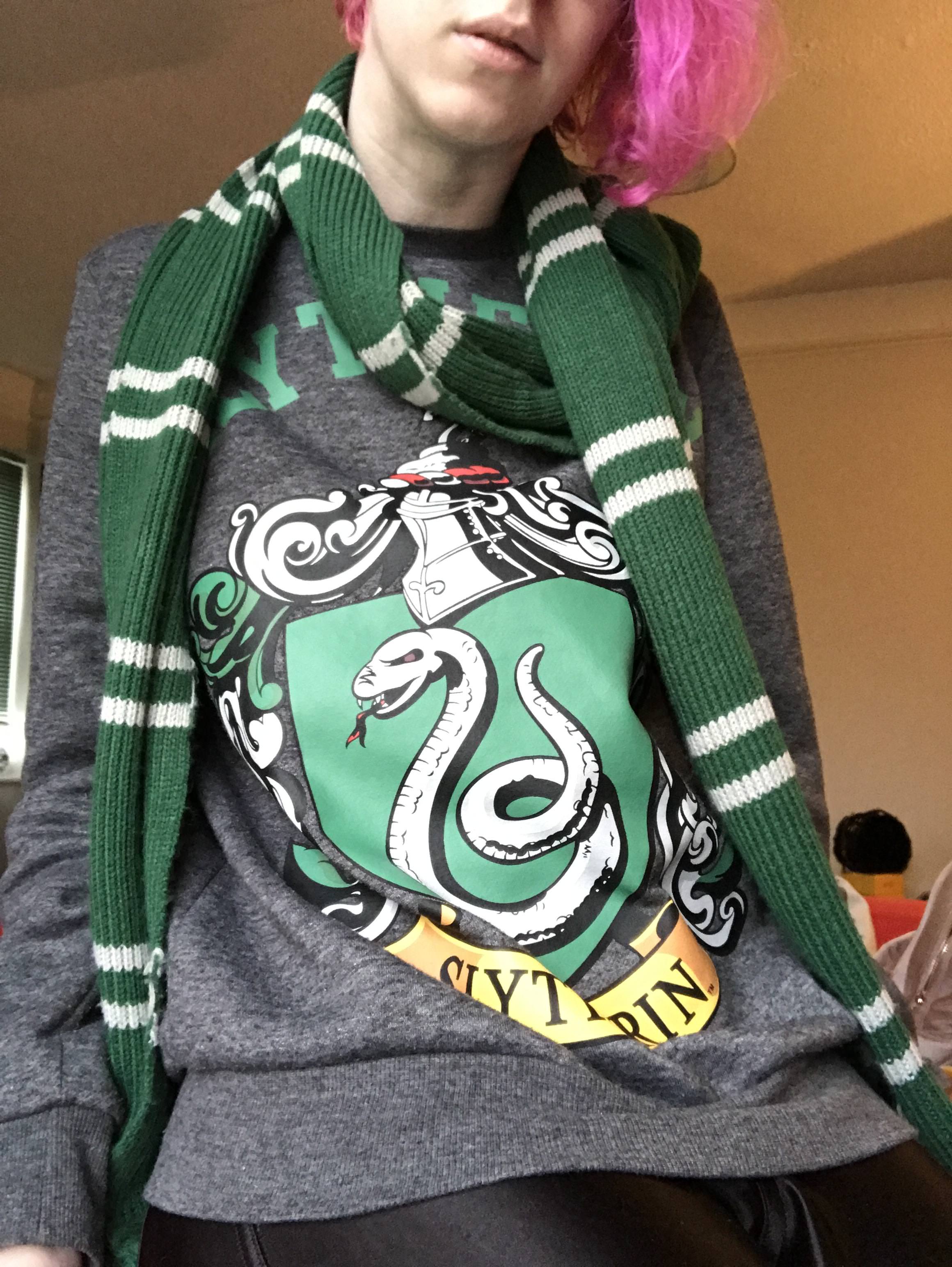 It's cold...you wanna...Slytherin? [f] (xpost from gonewild) | Scrolller