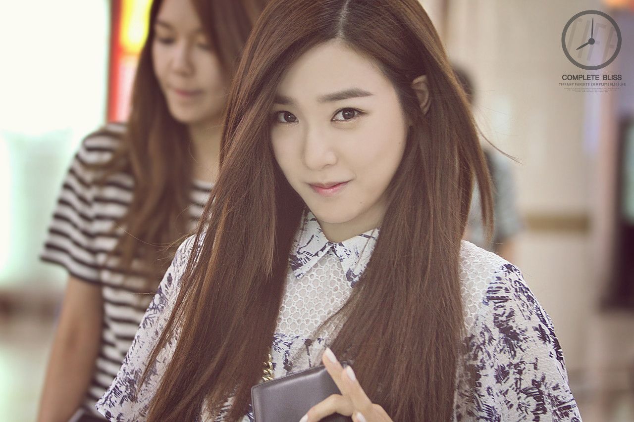 Its Hard To Look Away | Scrolller