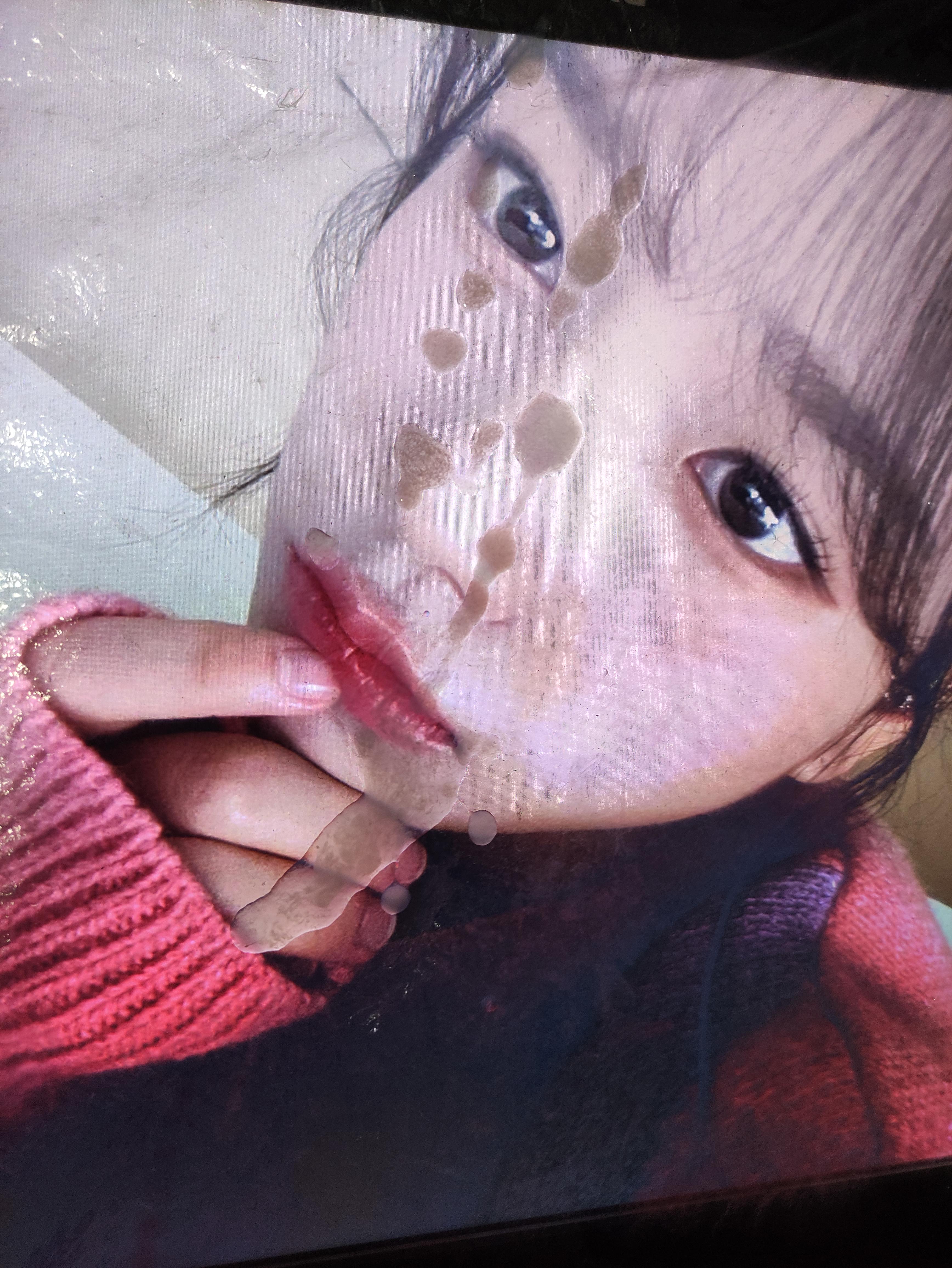 Iz*one yuri | Scrolller