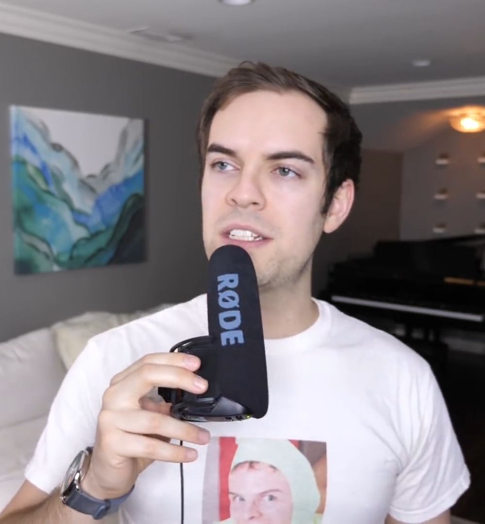 Jacksfilms rocking the merch | Scrolller