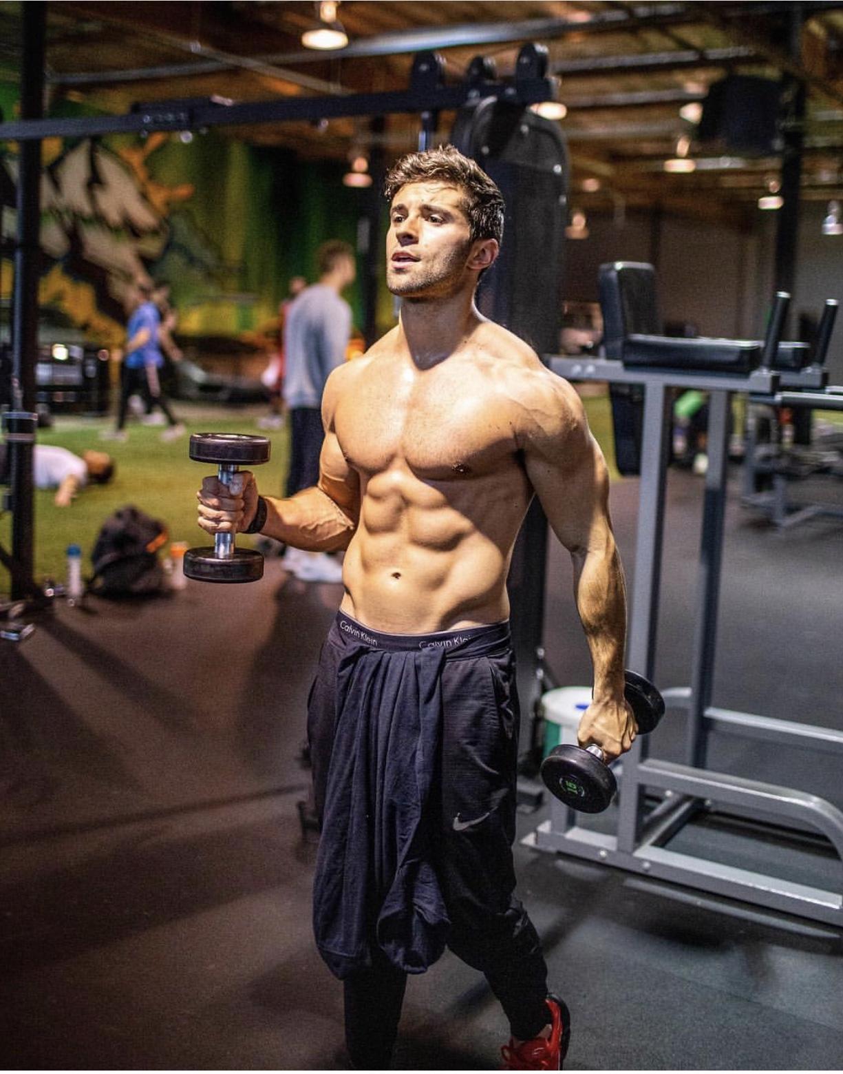 Jake Miller | Scrolller