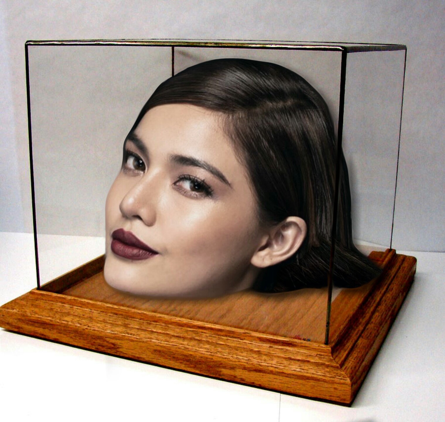 Jane De Leon on display | Scrolller